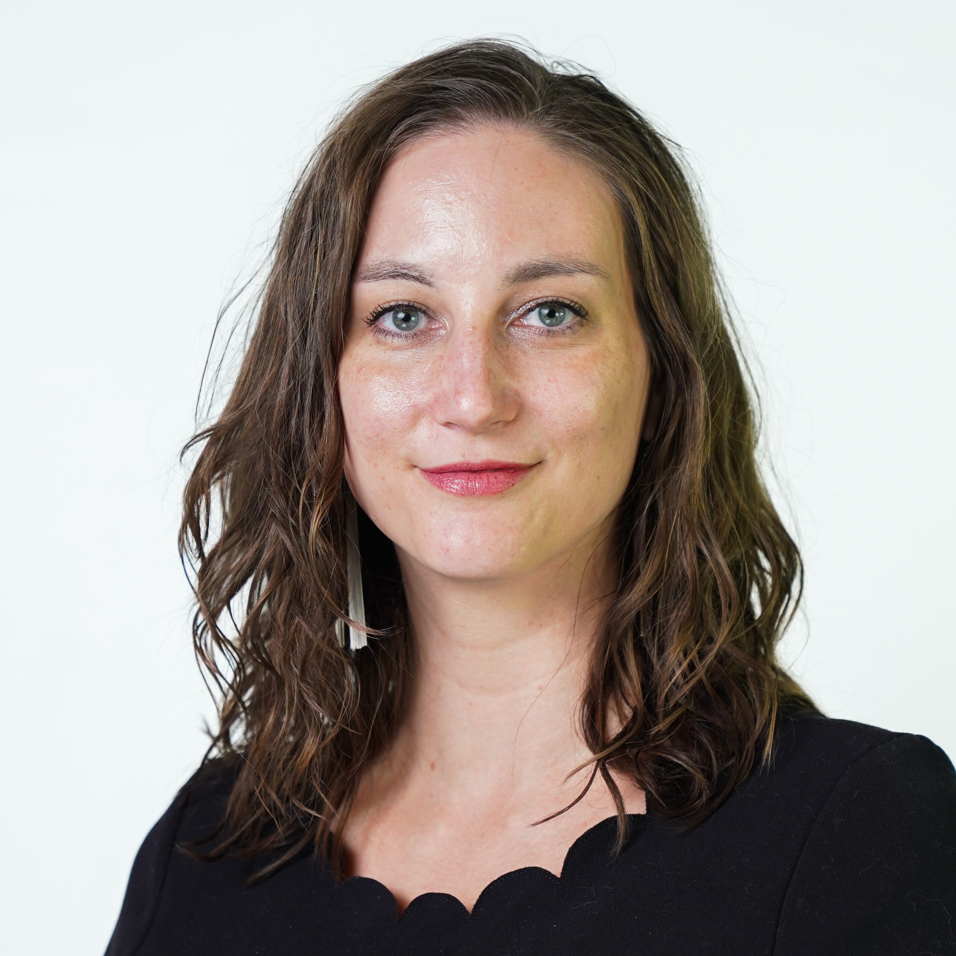 About the Artist – Courtney Cox